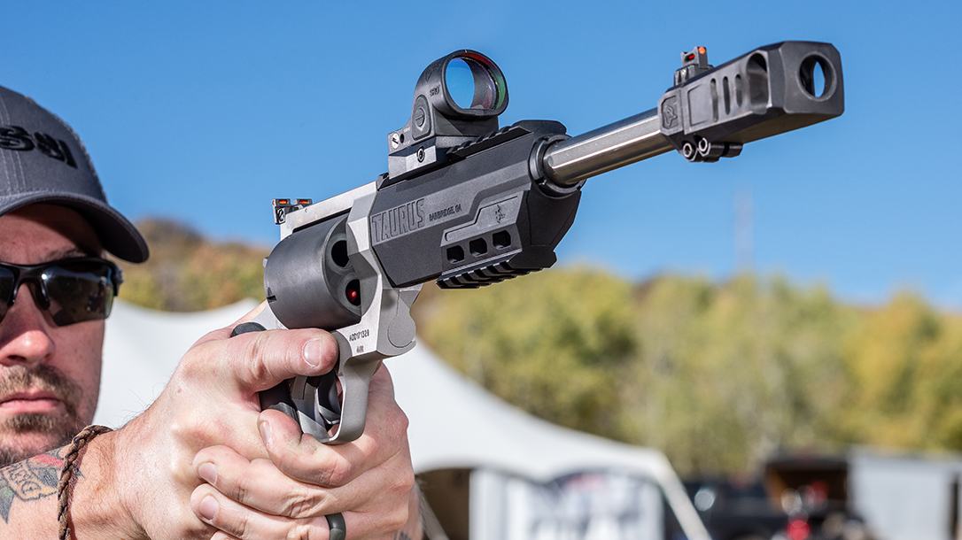 VIDEO: Shooting the Massive 10" Taurus Raging Hunter in 460 S&W