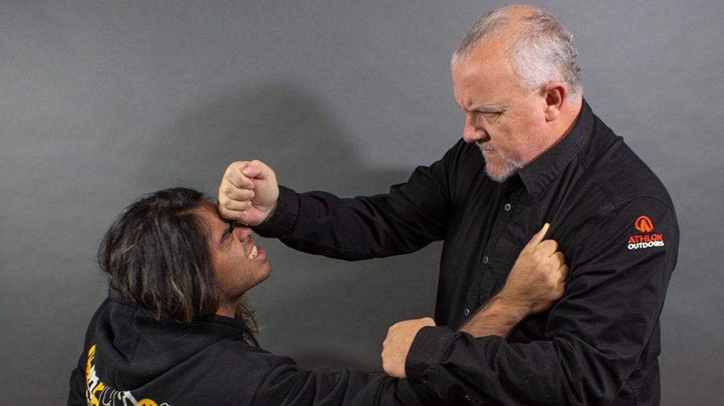 Self Defense Pen: Defense Tactics with the Benchmade Longhand