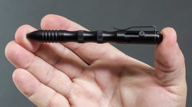 Self Defense Pen: Defense Tactics with the Benchmade Longhand