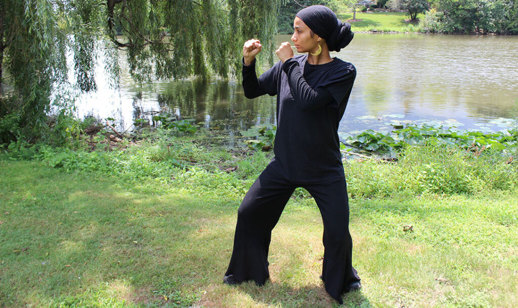 Learn When, Where & How To Throw Practical Kicks in a Fight