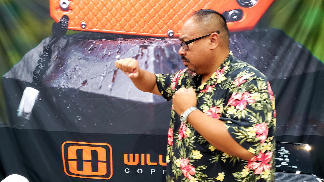 Best Offense Is Good Defense, Hand-to-Hand Blocking