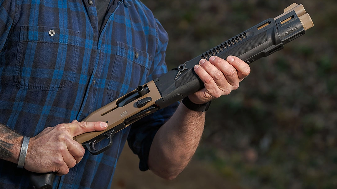 Compact 12 Ga Powerhouse: Mossberg 990 Aftershock SPX